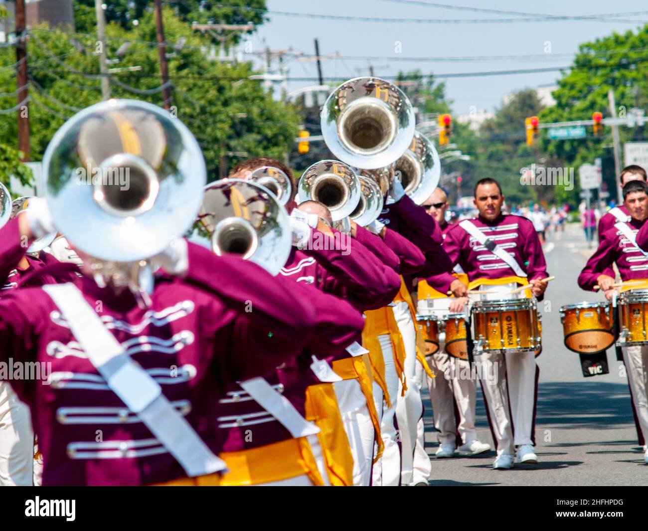 Band parade red uniform hi-res stock photography and images - Alamy