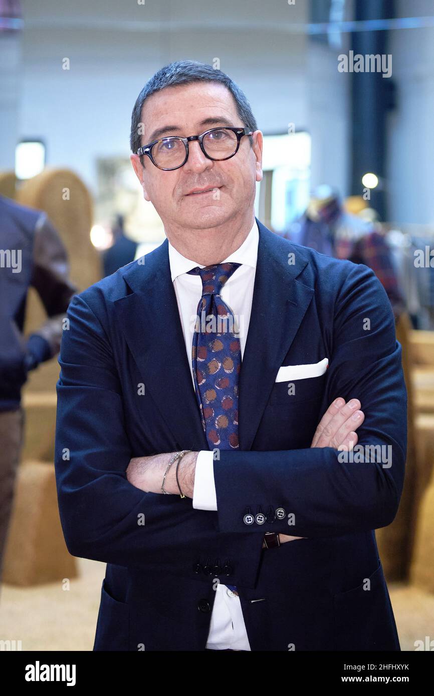 Antonio De Matteis Milan Fashion Week - Men F/W 22-23 Kiton ...