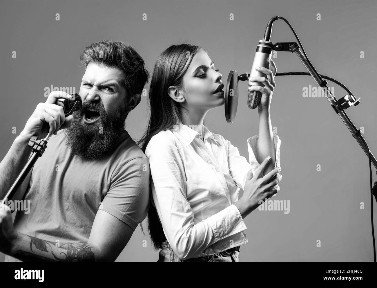 Funny faces microphone hi-res stock photography and images - Alamy