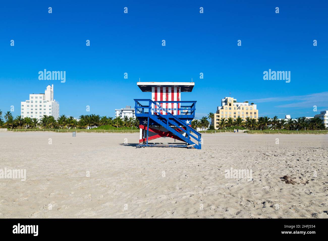 Lifeguard cabin on empty beach, Miami Beach, Florida, USA, safety ...