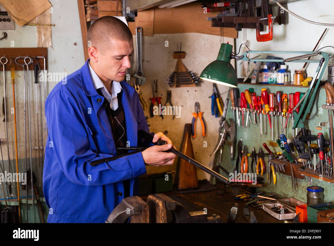 Firearms manufacturing hi-res stock photography and images - Alamy