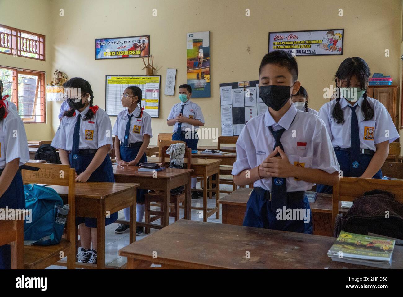 DENPASAR,BALI-OCT 05 2021: Junior high school students are praying ...