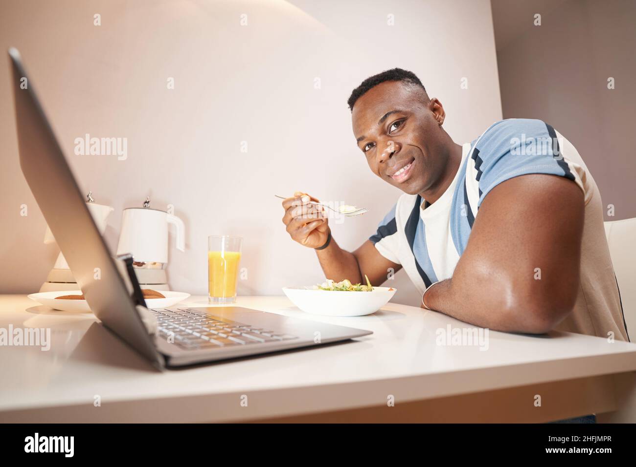 Eating salad before meal hi-res stock photography and images - Alamy