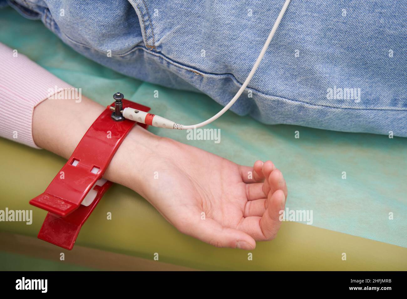 Focused photo on patient that checking health Stock Photo - Alamy