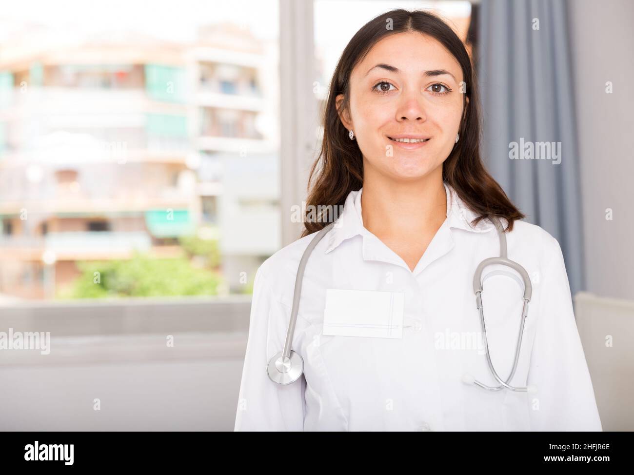 Young elegant doctor woman hi-res stock photography and images - Alamy