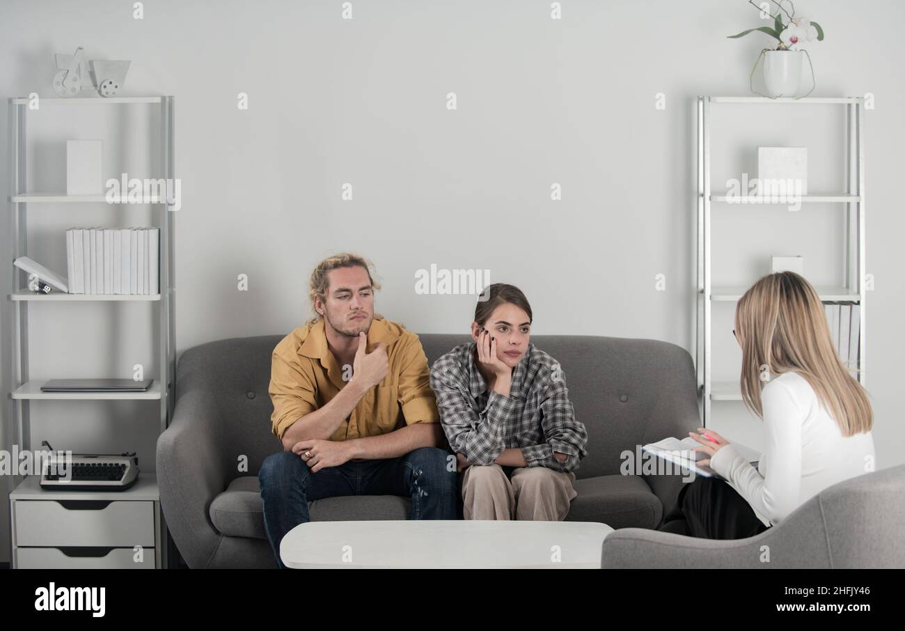 Couple, psychology advice, help and support. Psychology therapy, family mental health ...