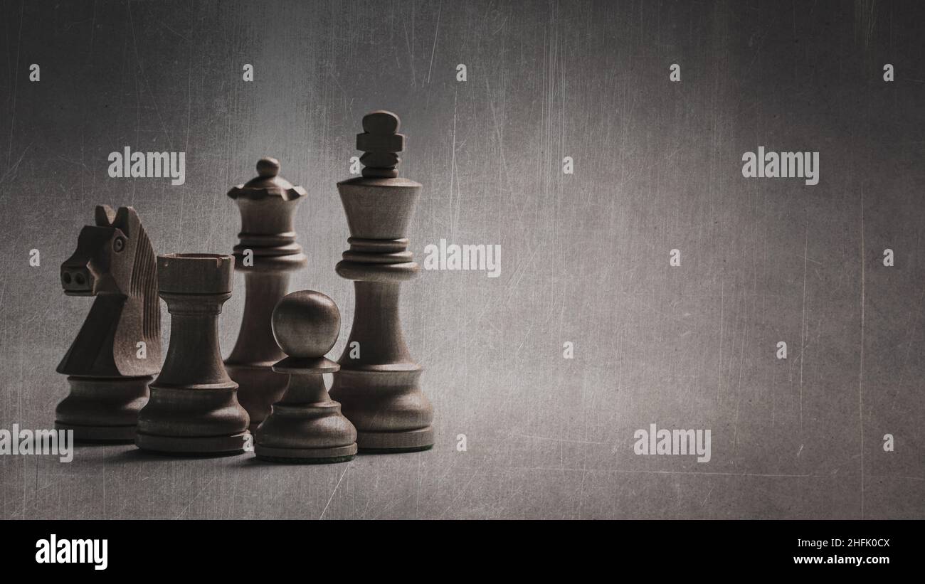 Grunge chess pieces hi-res stock photography and images - Alamy