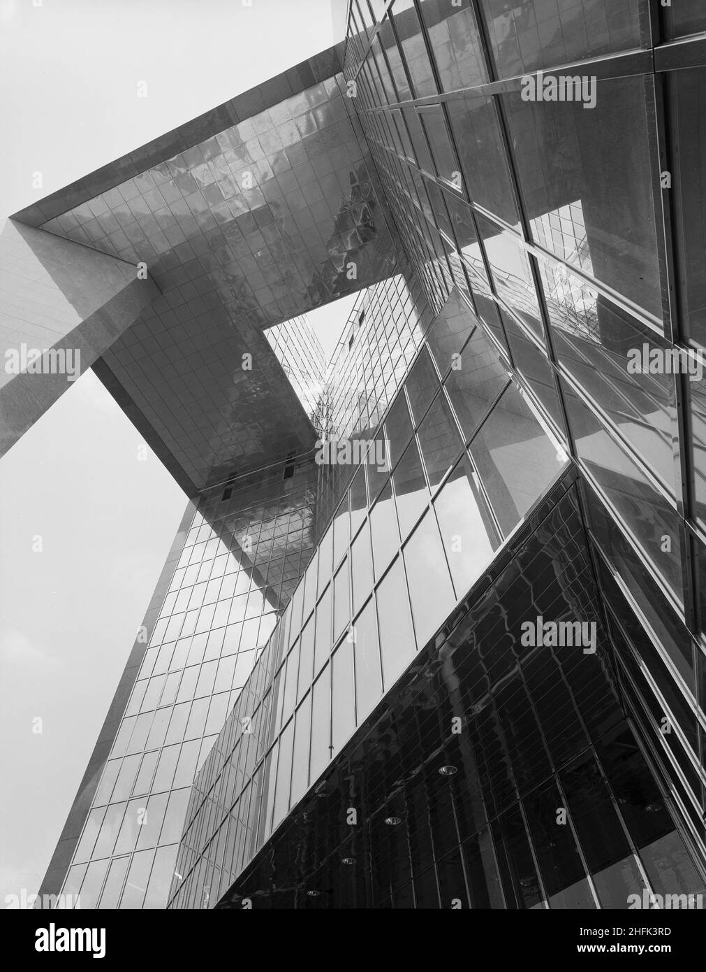 Looking up complex structure Black and White Stock Photos & Images - Alamy