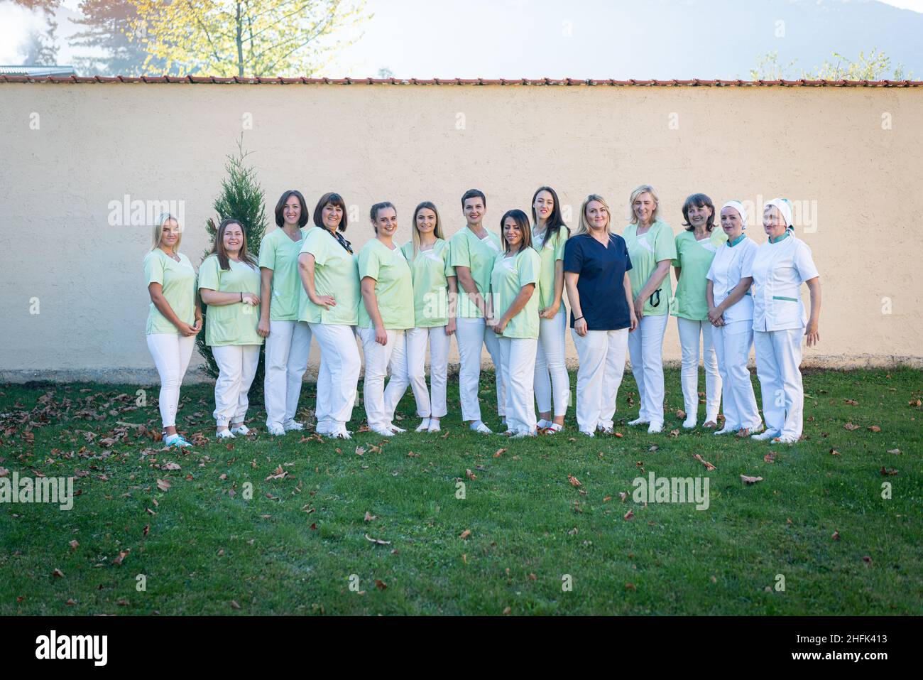 Team nursing hi-res stock photography and images - Alamy