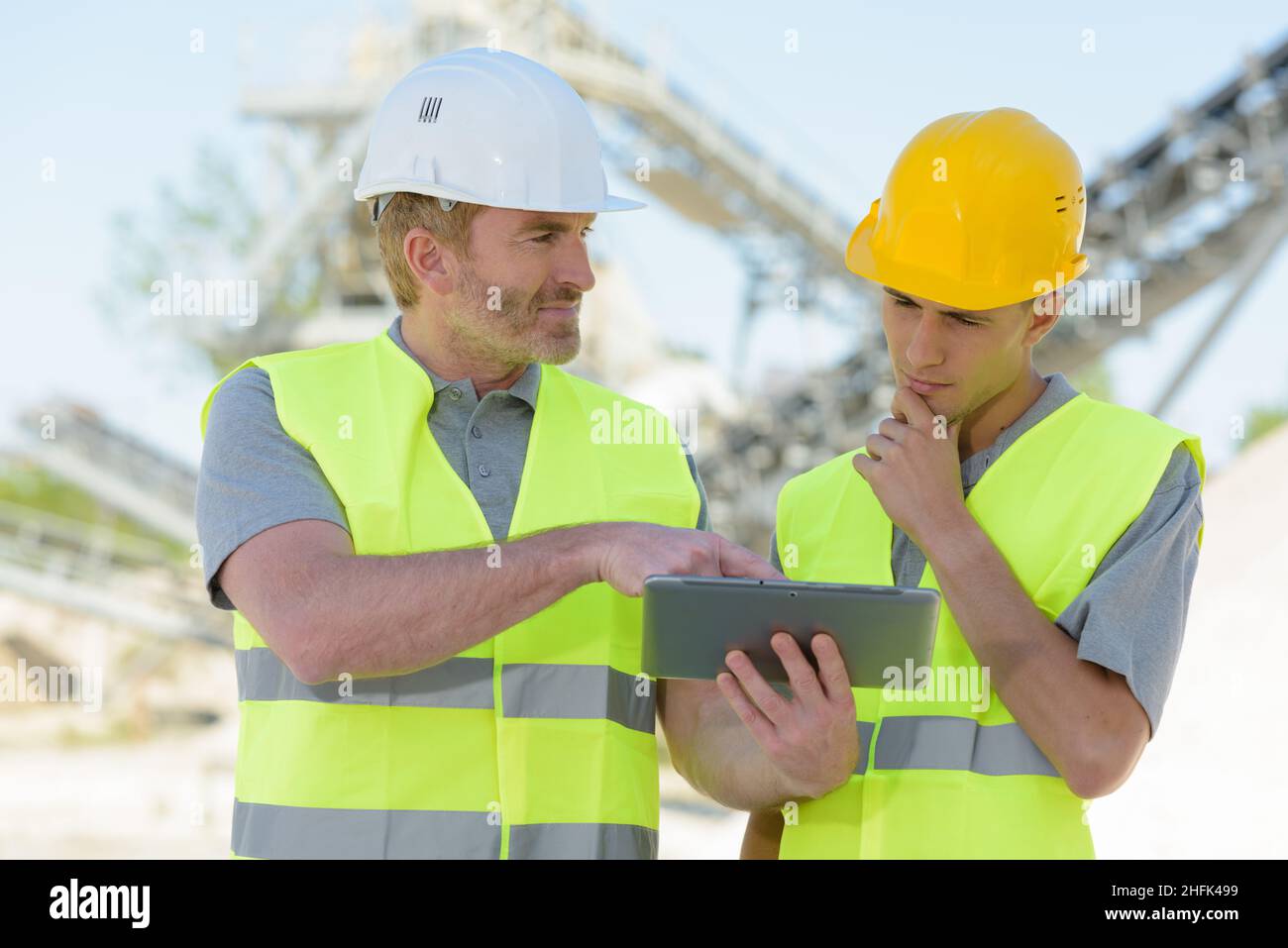 male work building construction engineering Stock Photo - Alamy