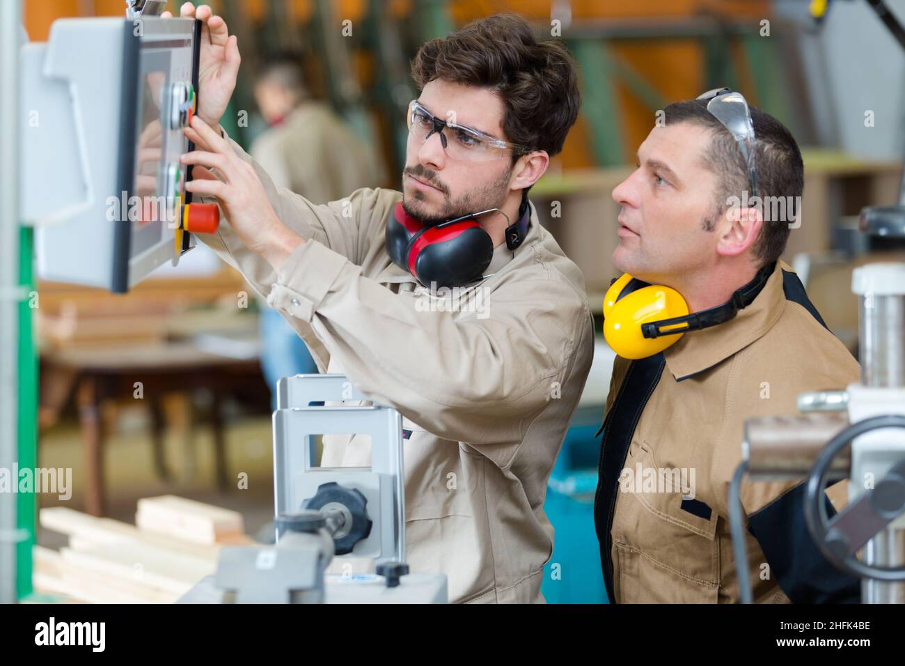 Manufacturing automated controls hi-res stock photography and images ...