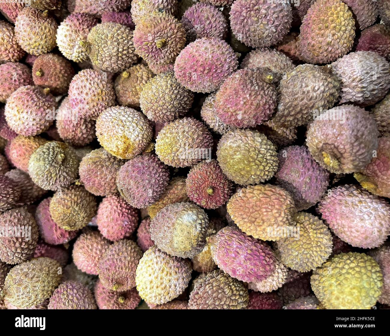 Peel lichi hi-res stock photography and images - Alamy