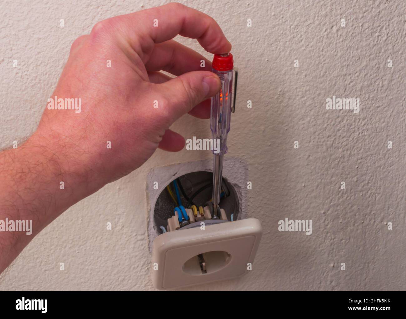 Phase finder hi-res stock photography and images - Alamy