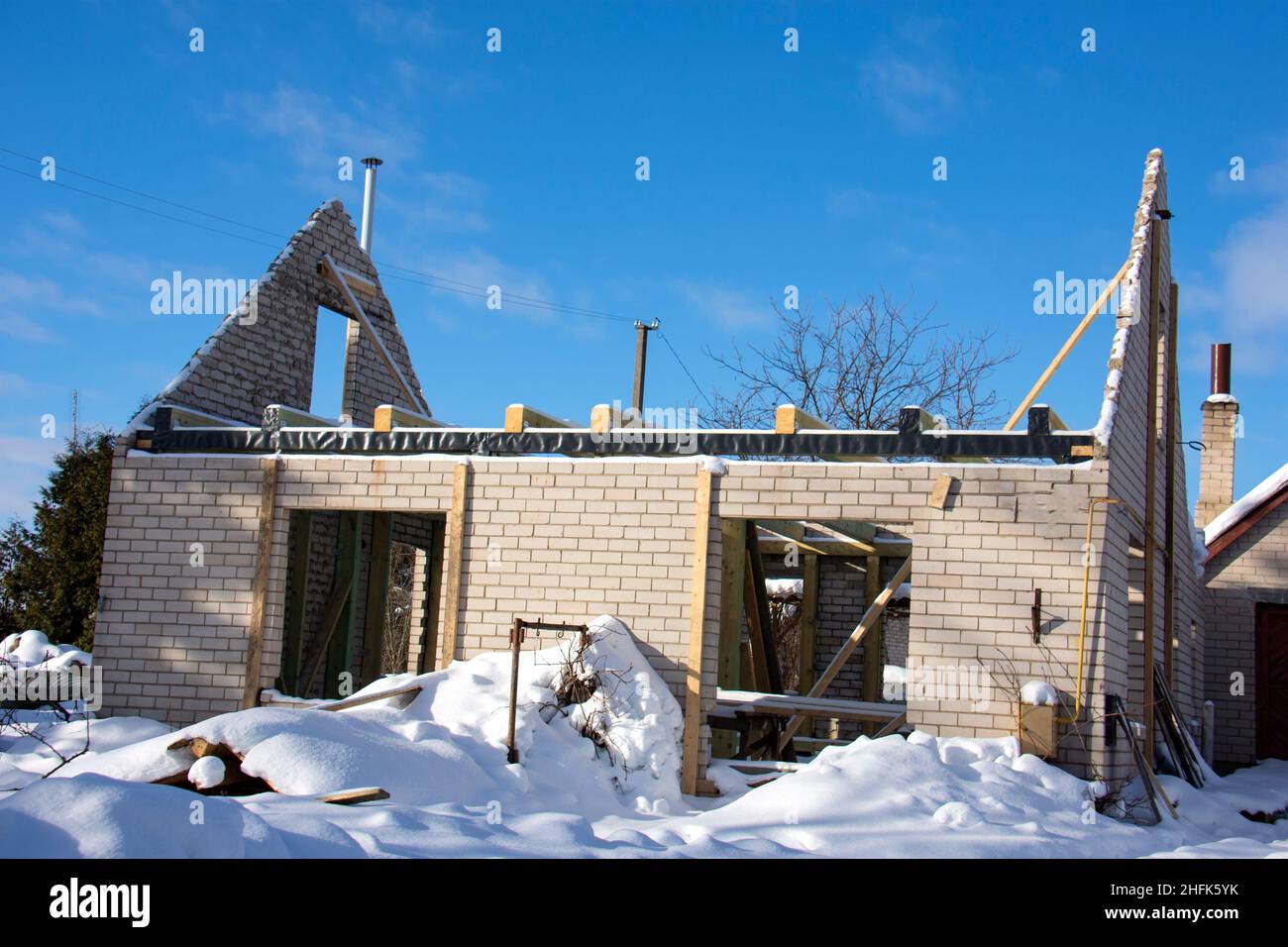 house construction walls in winter Stock Photo - Alamy