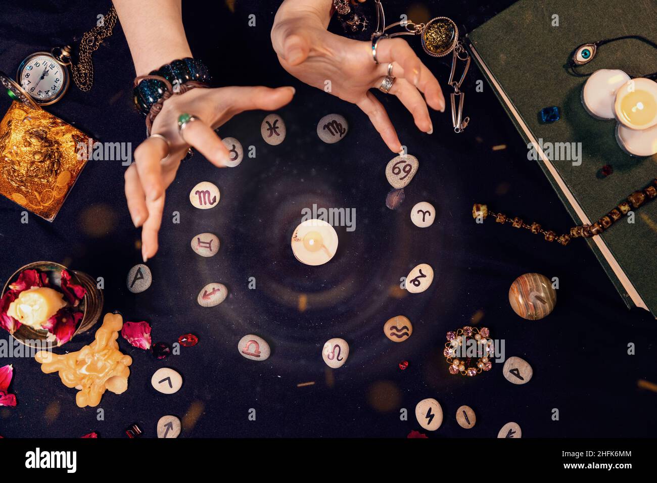Incantation circle hi-res stock photography and images - Alamy