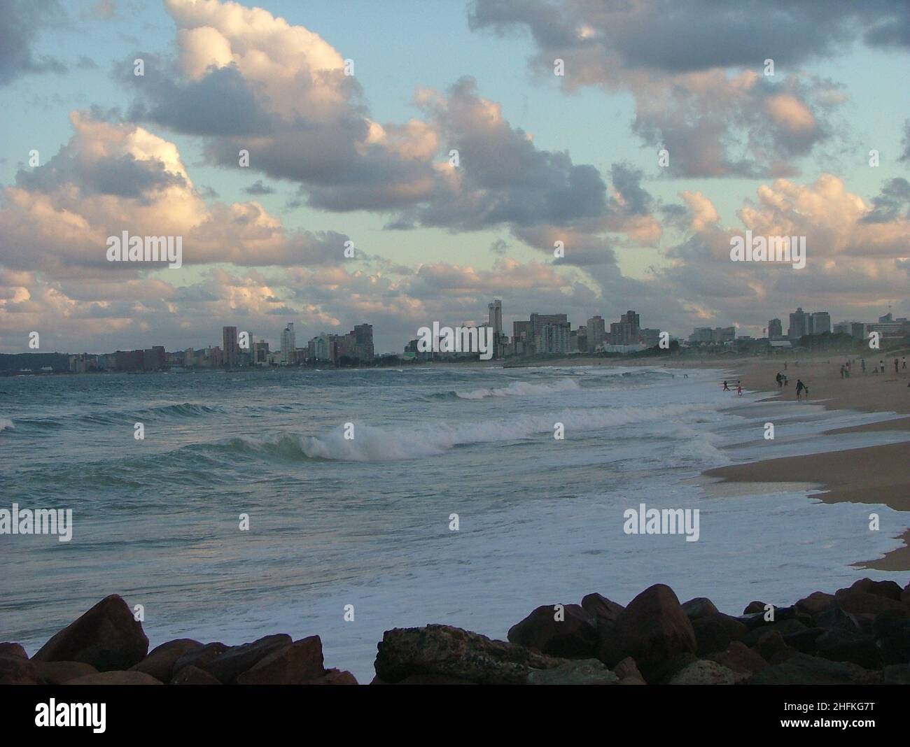 Durban Beach on the shores of the Indian Ocean Stock Photo - Alamy
