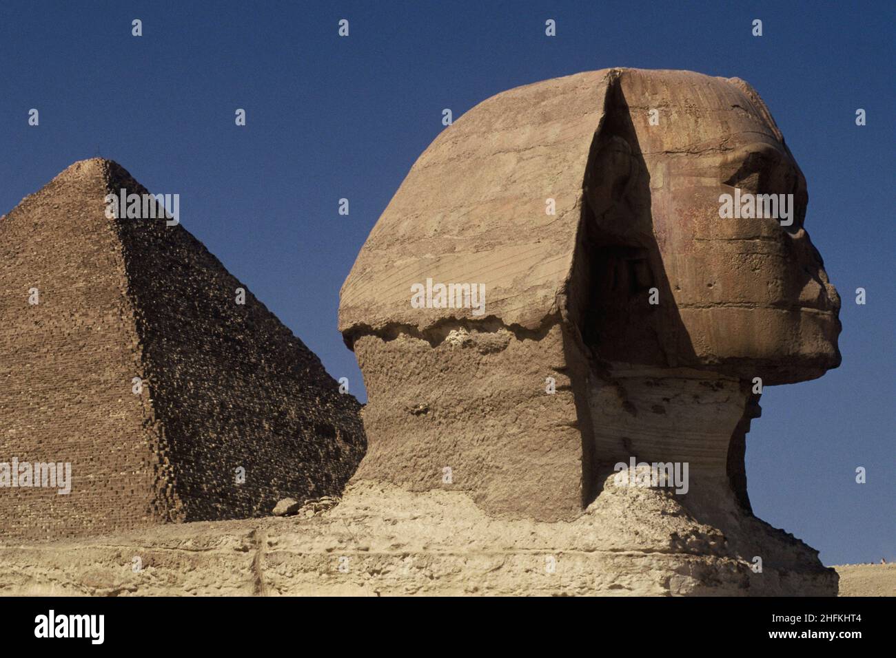 The Sphinx and Cheops pyramid, Giza, Egypt Stock Photo - Alamy