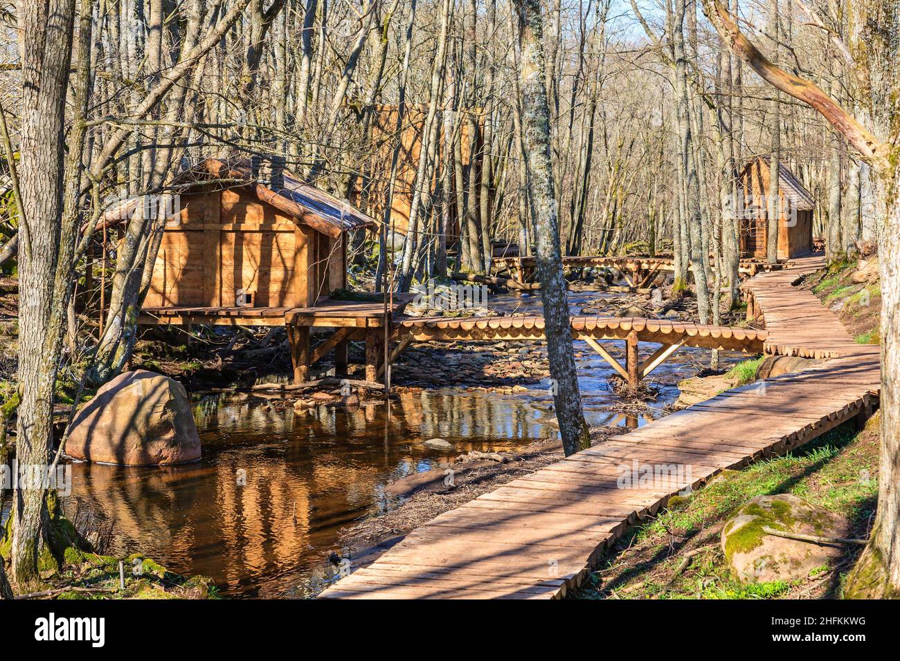 Log footbridge hi-res stock photography and images - Alamy