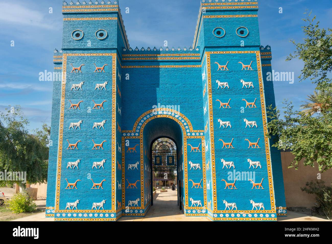 Ishtar gate of the ancient city of babylon hi-res stock photography and ...