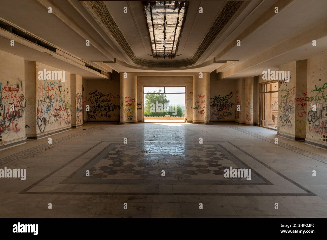 Saddam hussein abandoned palace babylon hi-res stock photography and ...