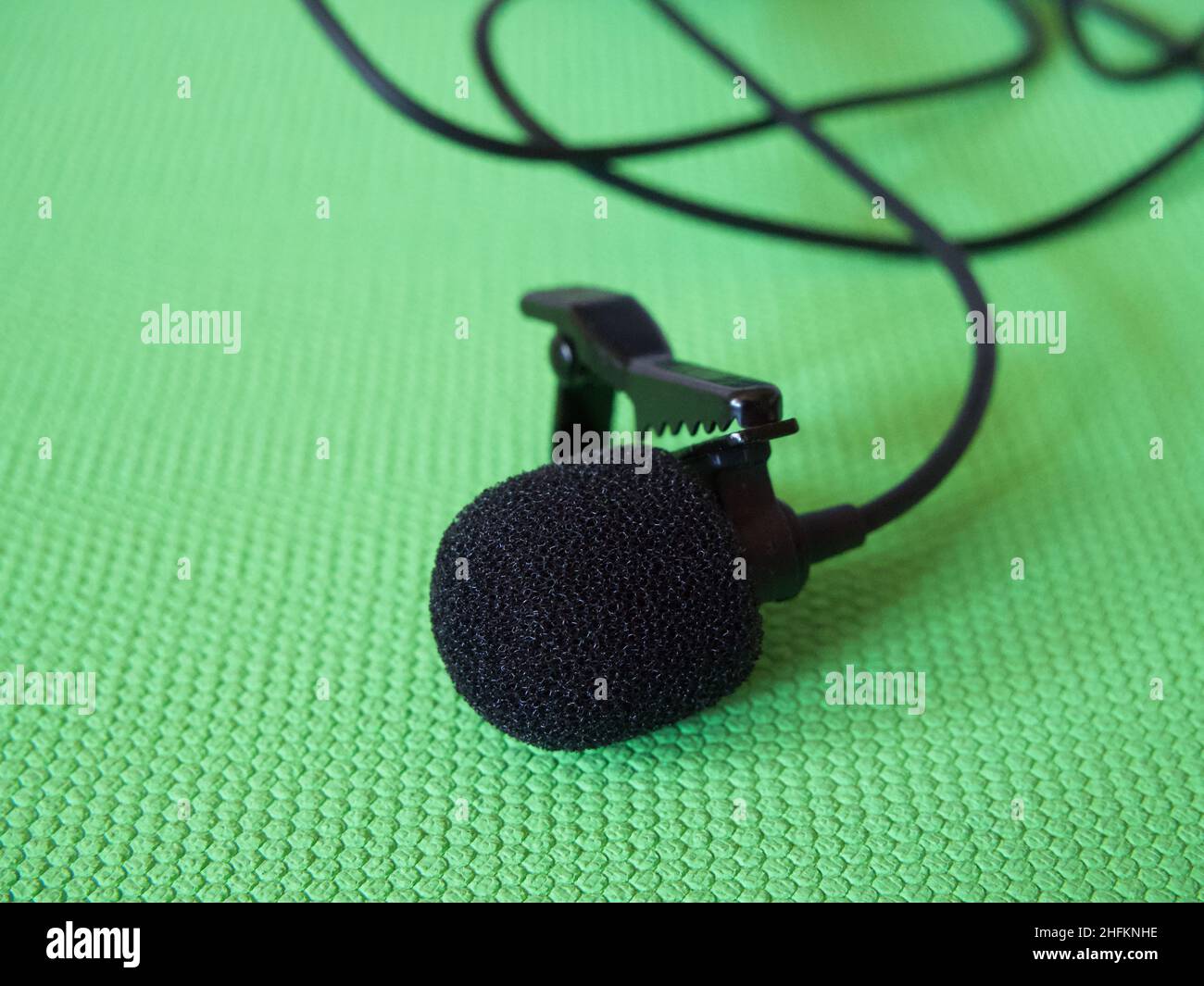 Lav mic hi-res stock photography and images - Alamy
