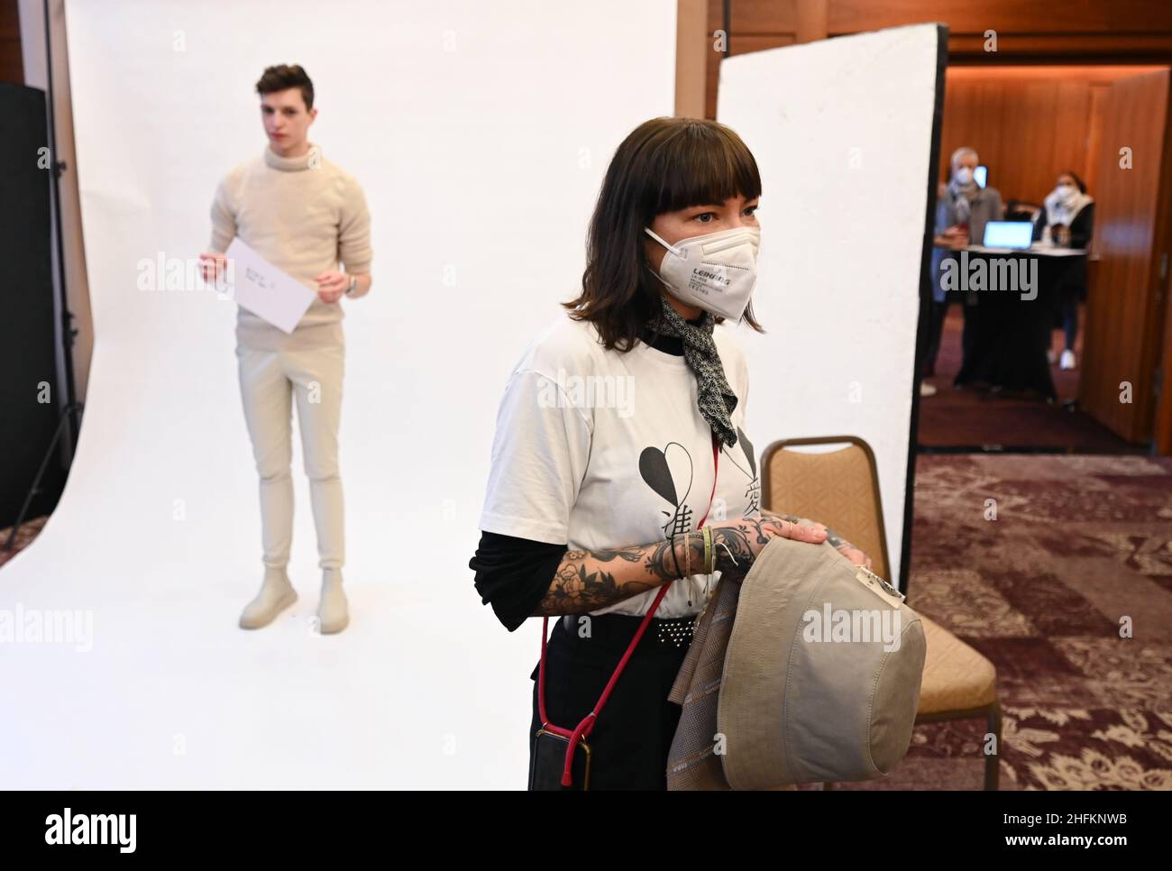 Ai stylist hi-res stock photography and images - Alamy