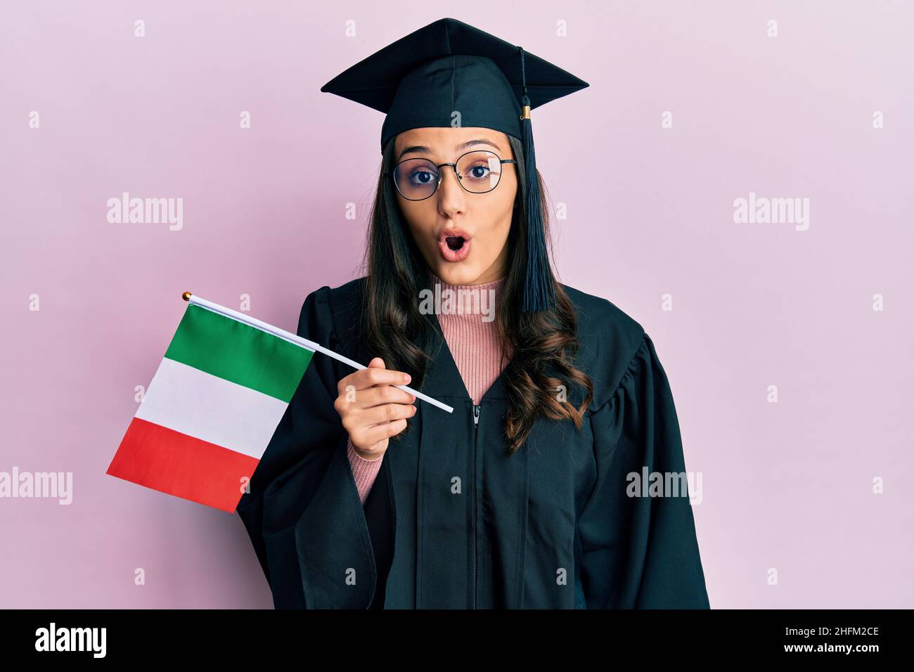 Woman graduation italy hi-res stock photography and images - Alamy