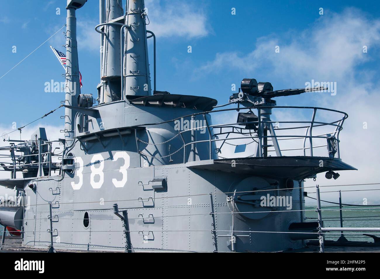 USS Pampanito (SS-383), a Balao-class diesel-electric submarine in ...