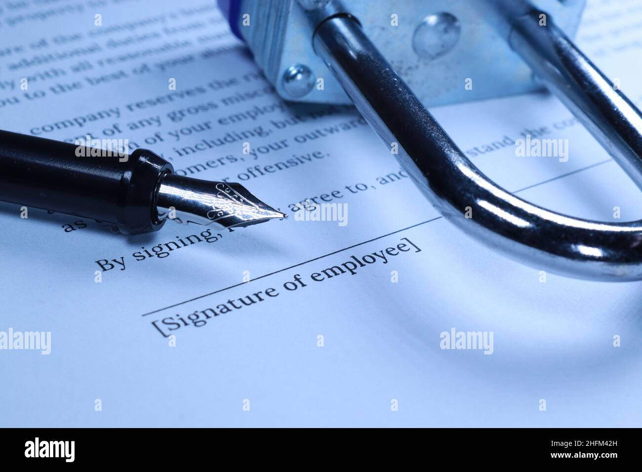 Employment contract hi-res stock photography and images - Alamy
