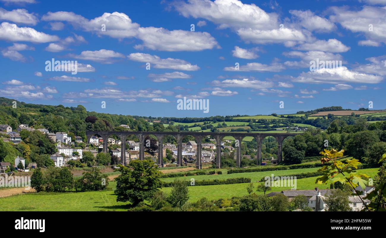 Calstock Viaduct from Cotehele National Trust Propoerty, Cornwall Stock ...