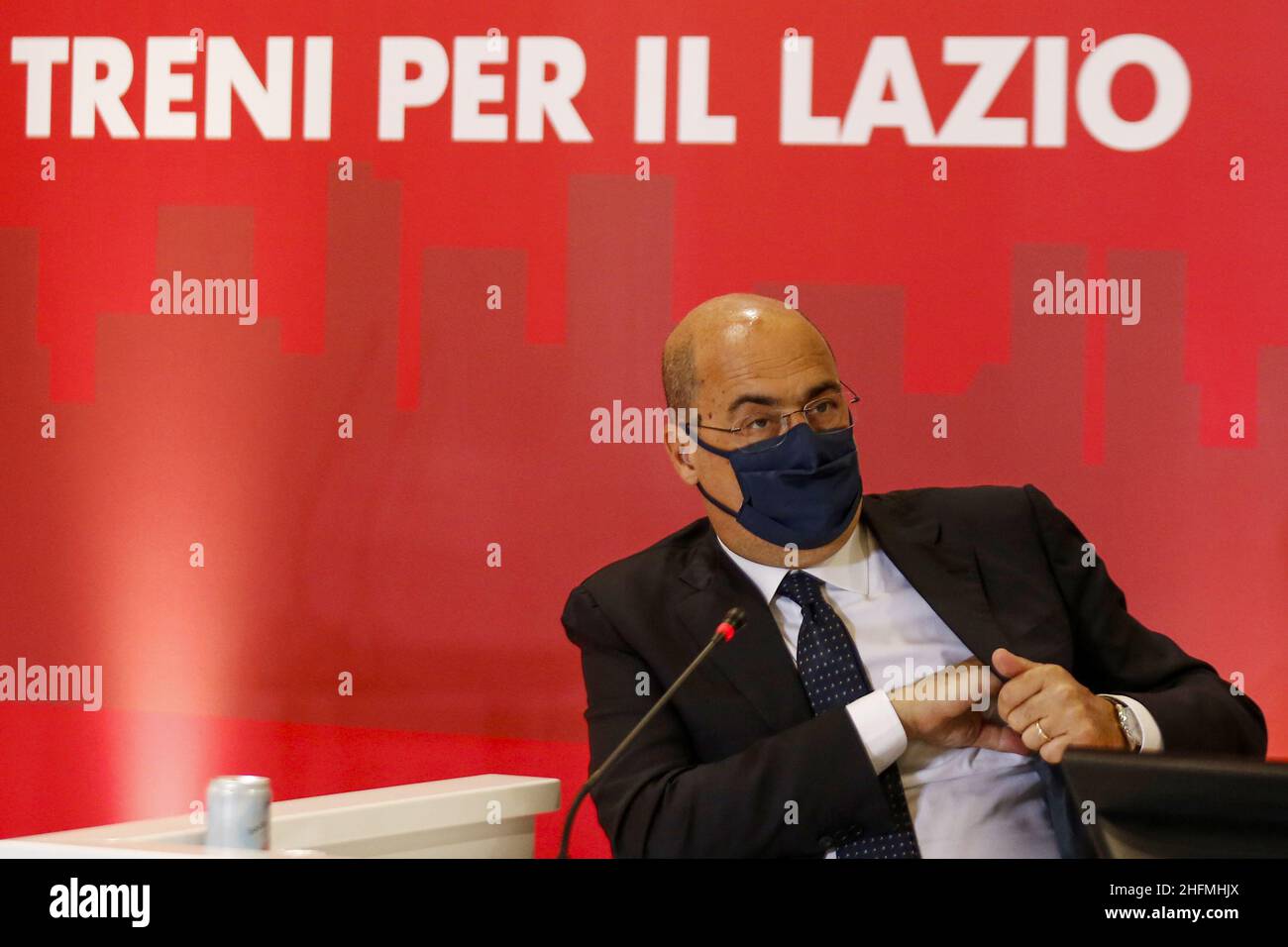 Ferrovie pendolari hi-res stock photography and images - Alamy