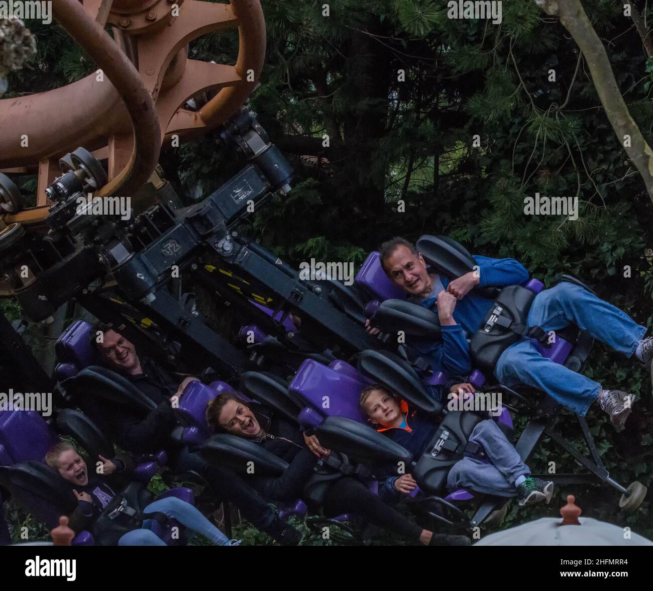 CWOA Chessington World Of Adventure Theme Park and Zoo London England ...