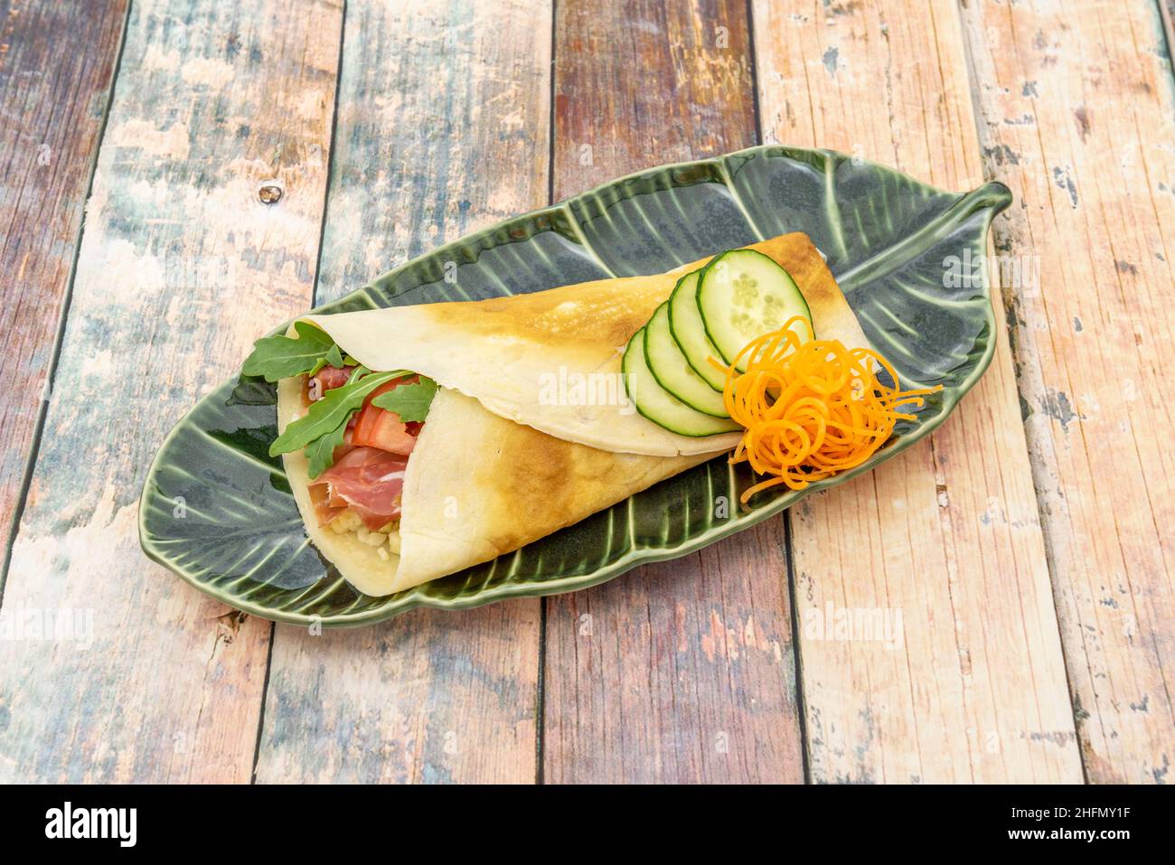 Lunch disc hi-res stock photography and images - Alamy