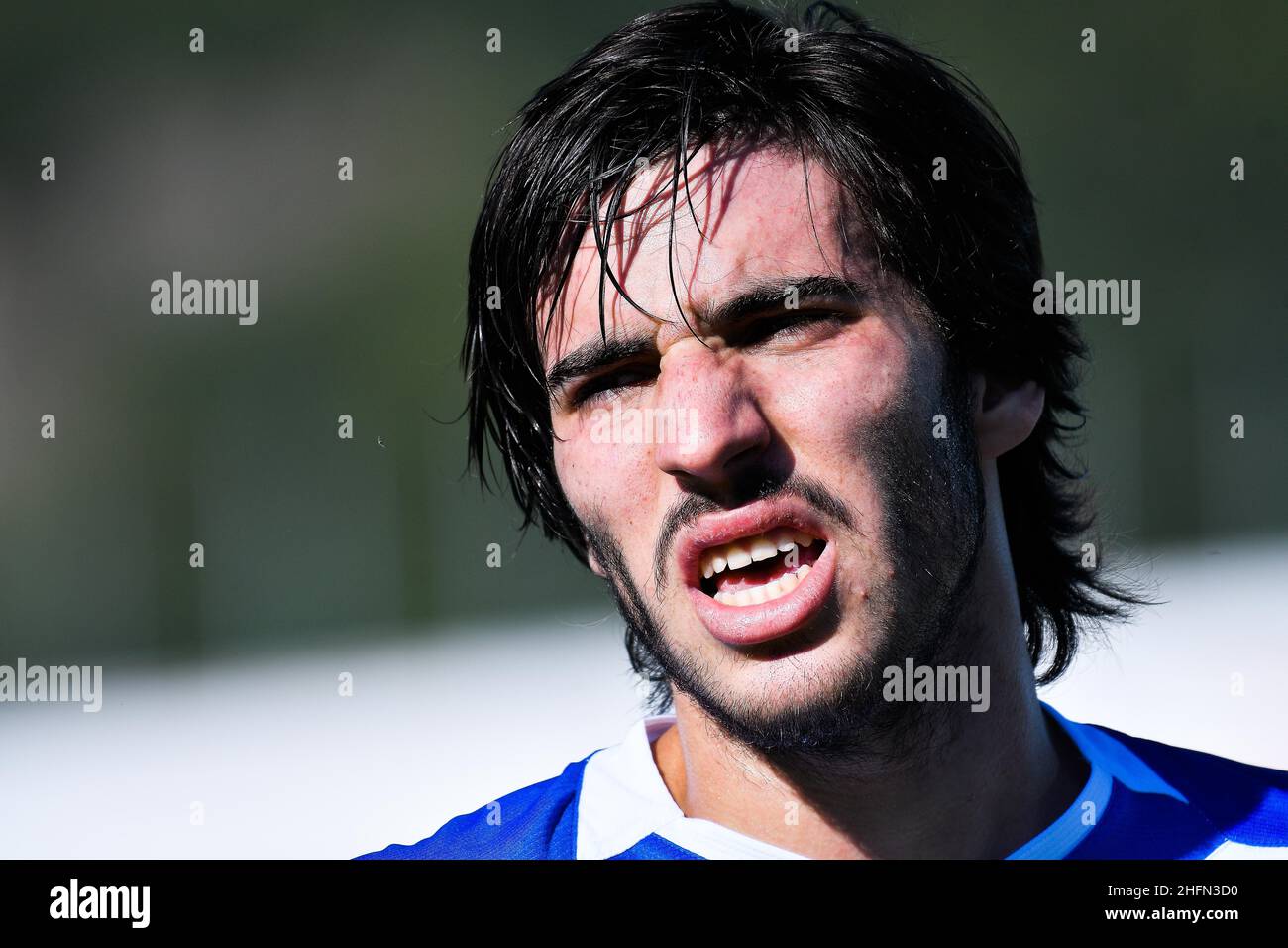 Stadio porte chiuse hi-res stock photography and images - Alamy