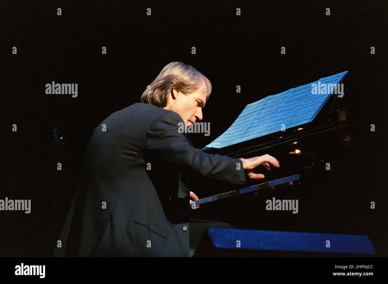 Richard clayderman hi-res stock photography and images - Alamy