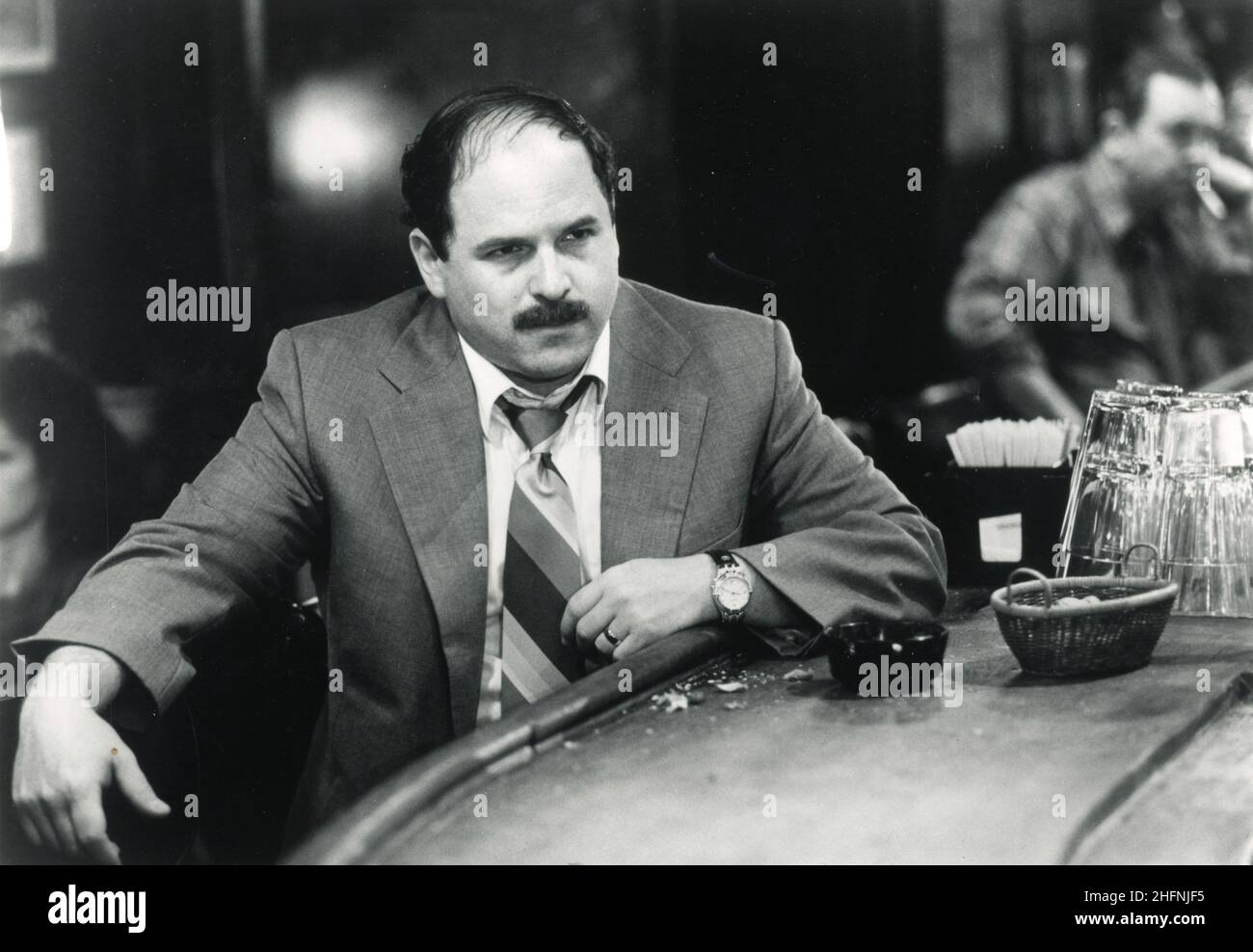 Los Angeles.CA.USA. Jason Alexander in (C) Universal Pictures film, The Paper (1994) Director ...