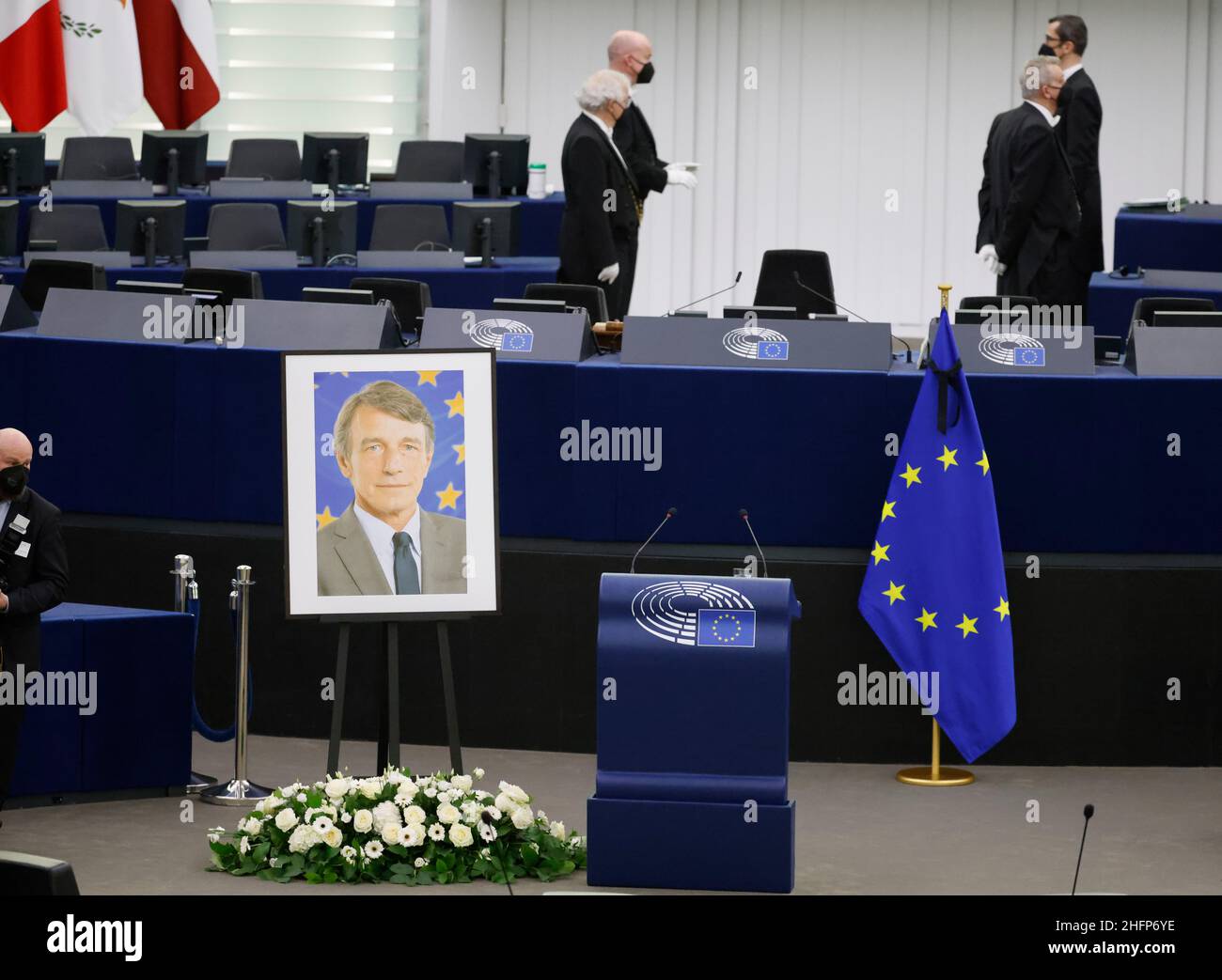 Eu parliament members hi-res stock photography and images - Alamy