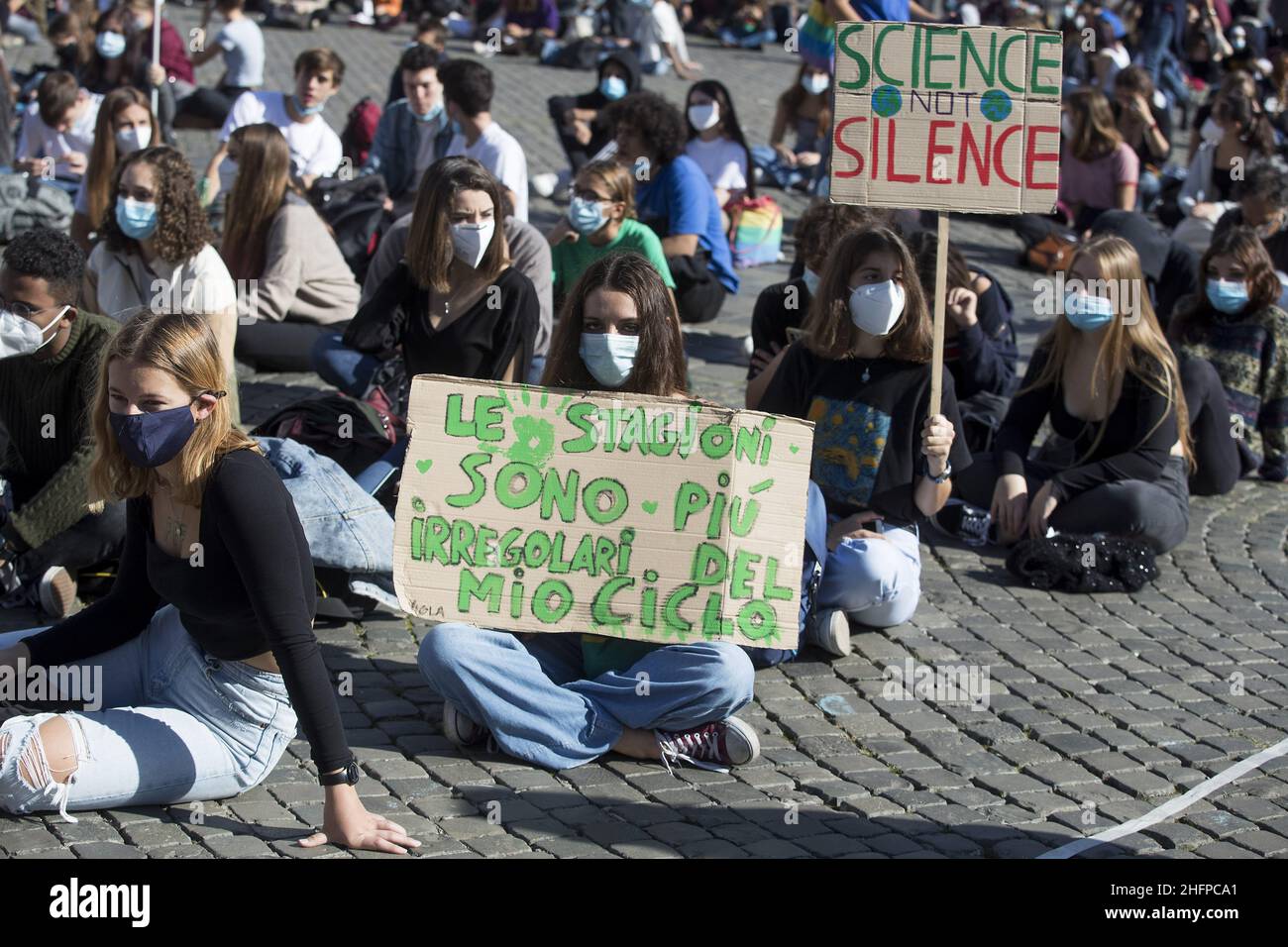 Roberto Monaldo / LaPresse 09-10-2020 Rome (Italy) Climate strike ...