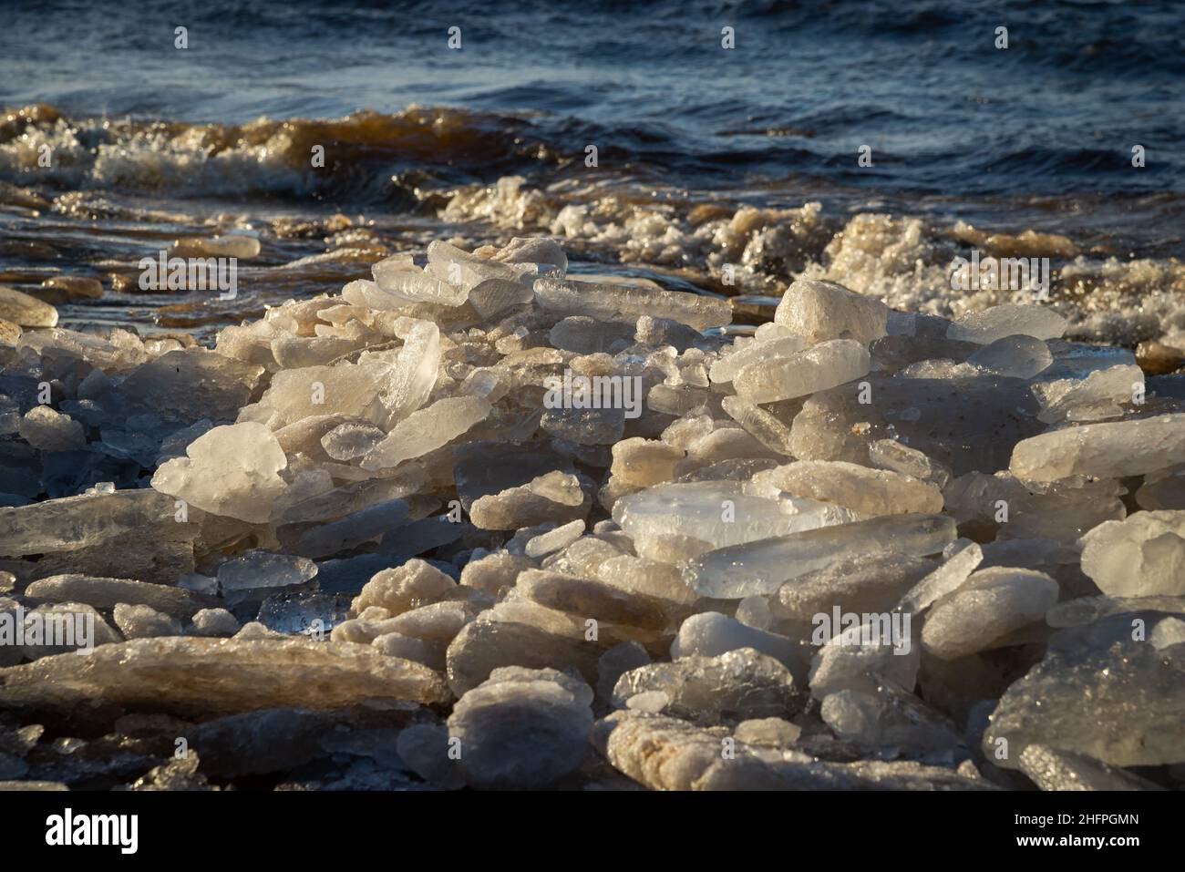 Pack ice with icebergs on the horizon hi-res stock photography and ...