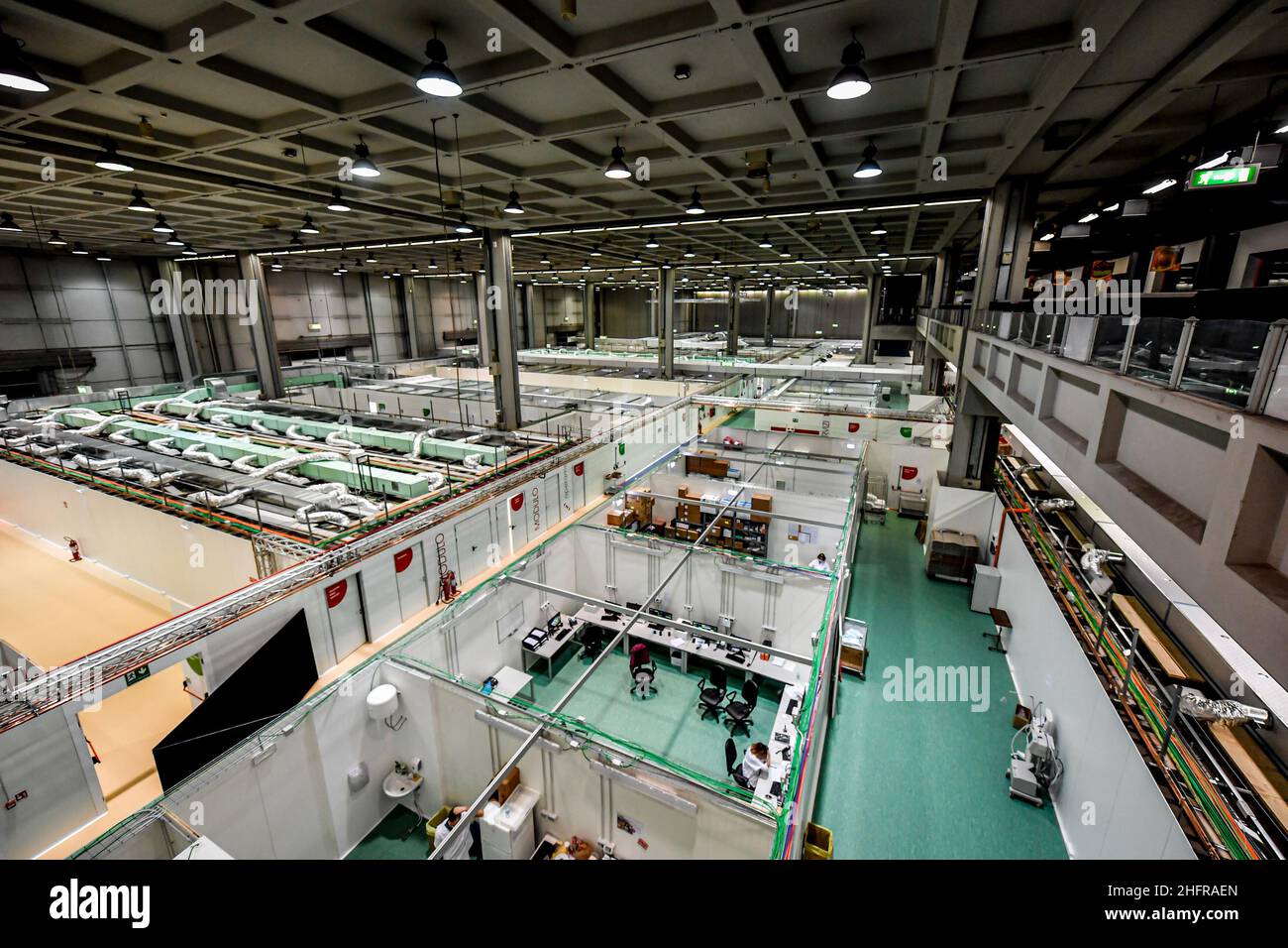 Hospital sanitario sanitario hi-res stock photography and images - Alamy