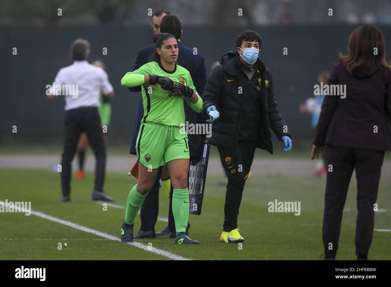 Portiere femminile hi-res stock photography and images - Alamy