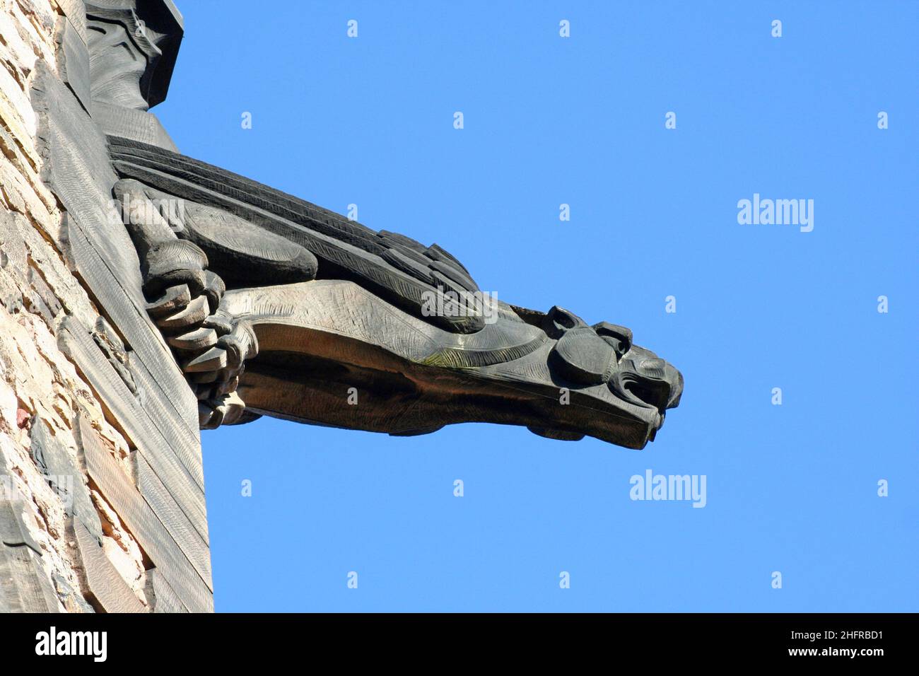 Gargoyle on the edge of a tower of Edinburgh's castle Stock Photo - Alamy