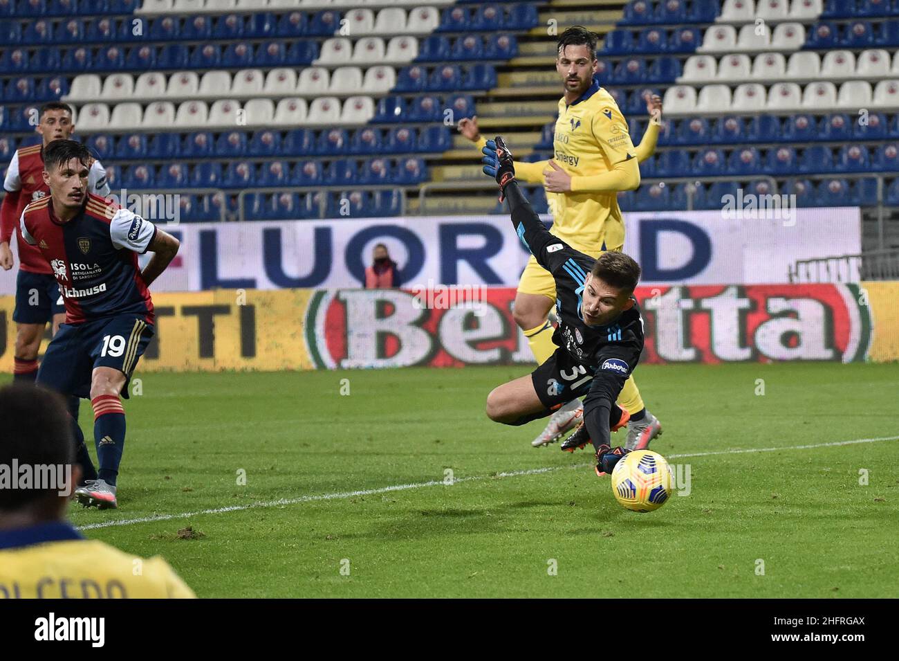 4 turn italy cup 2020 2021 hi-res stock photography and images - Alamy