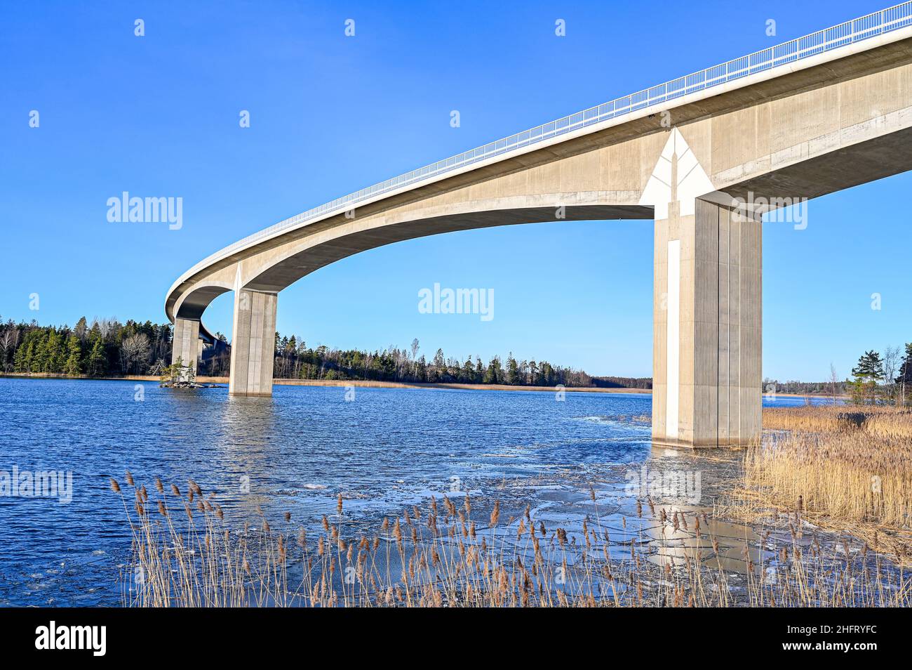 beam bridge over the water Hammarsundet in Askersund Sweden Stock Photo ...