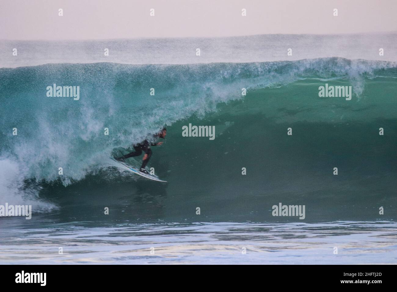 Wave active hi-res stock photography and images - Alamy