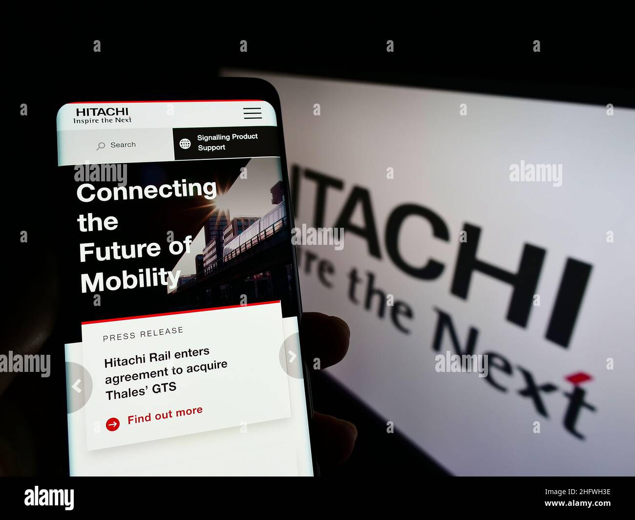 Hitachi logo hi-res stock photography and images - Alamy