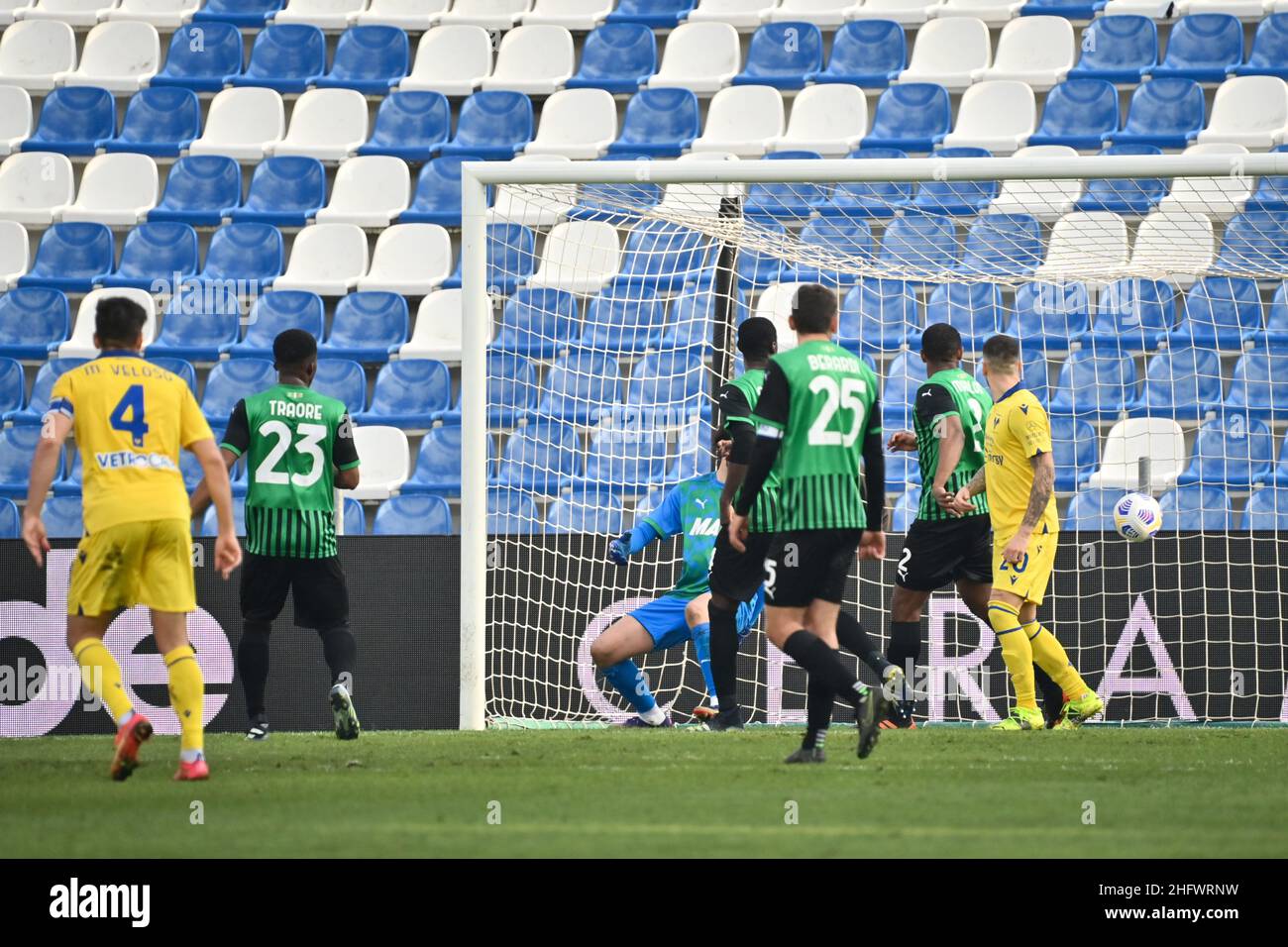 Federico dimarco of hellas verona fc hi-res stock photography and ...