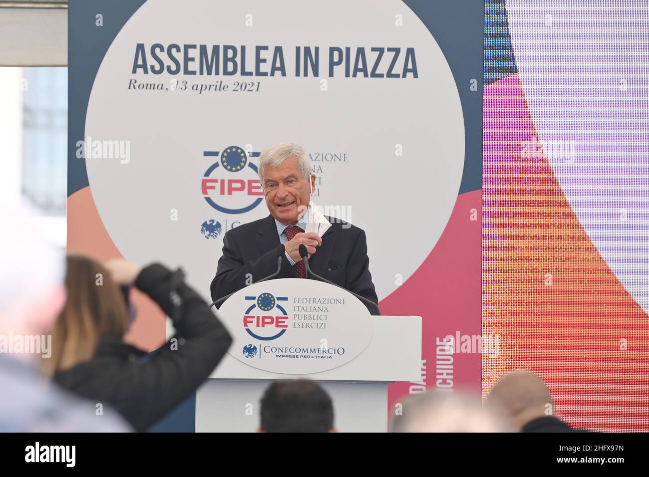 Fipe confcommercio hi-res stock photography and images - Alamy