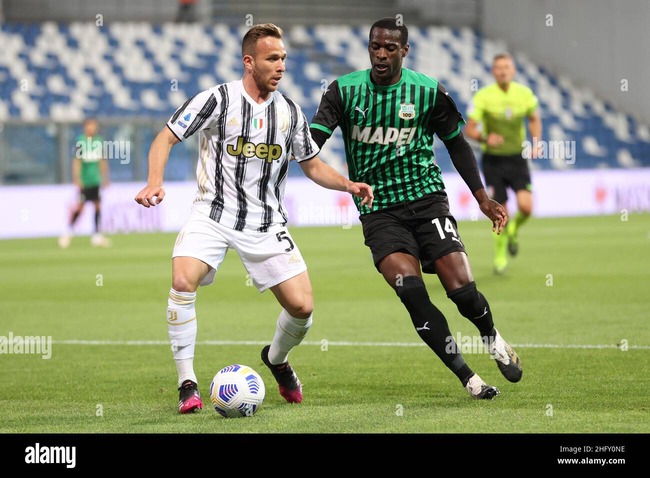 Pedro obiang sassuolo hi-res stock photography and images - Alamy