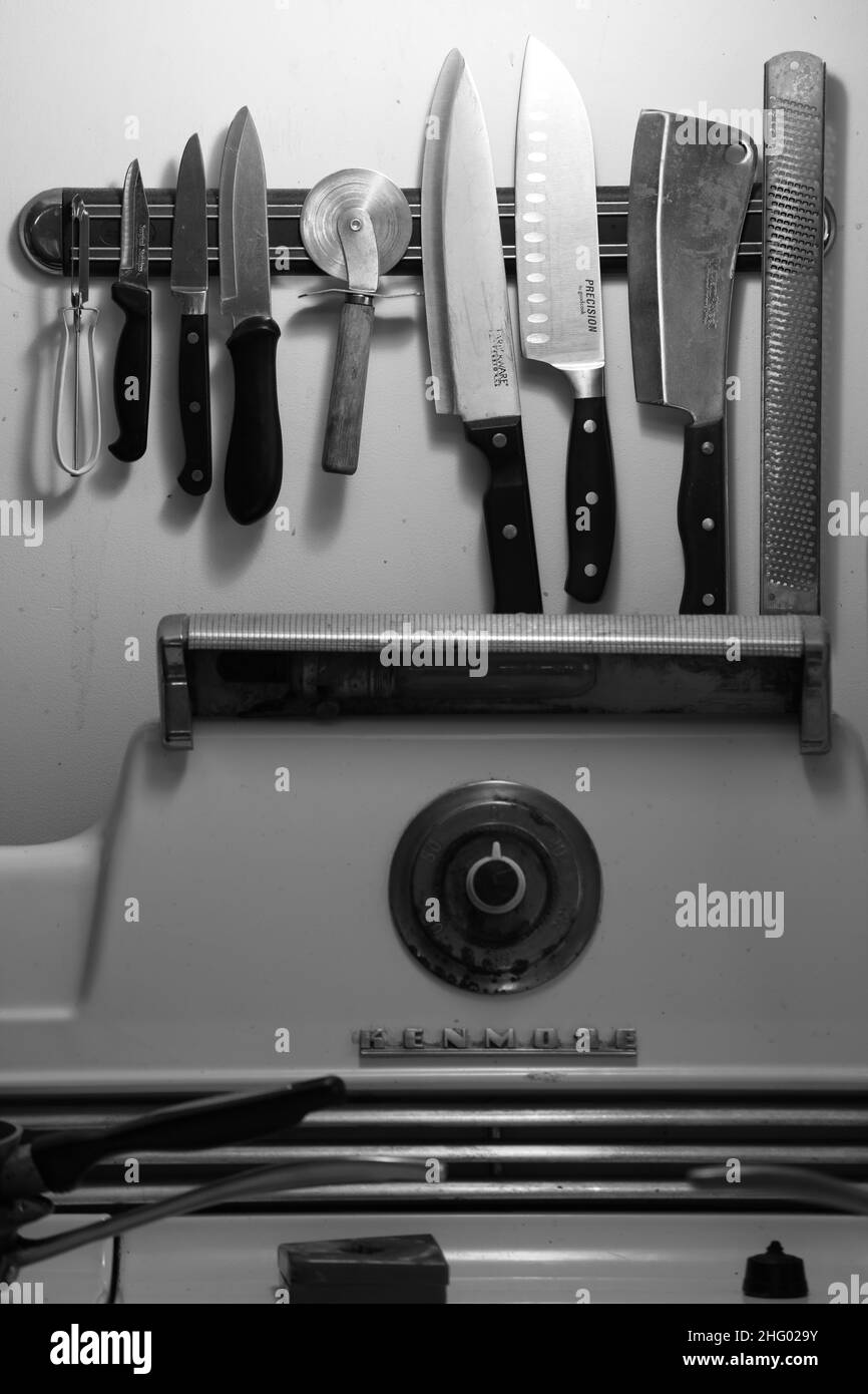 Kitchen Knife Bar Stock Photo - Alamy
